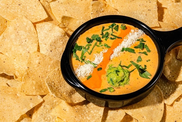 Green Chile Queso & Chips (VE)
